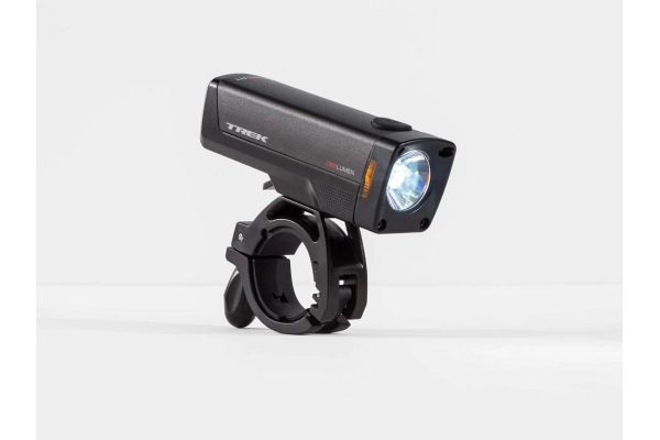 Trek Ion Pro RT forlygte - 1300 lumen - Kibæk Cykler